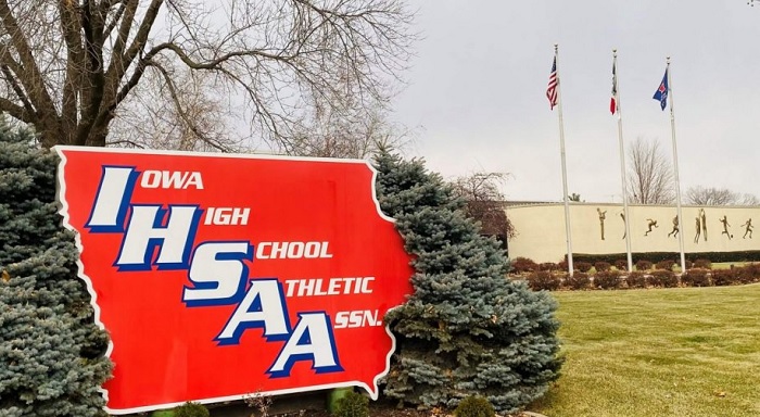 Socioeconomic factor for Iowa High School Athletic Association football ...