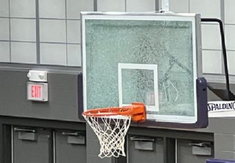 Buzzer Beaters & 1 Broken Backboard – Stateline Sports Network